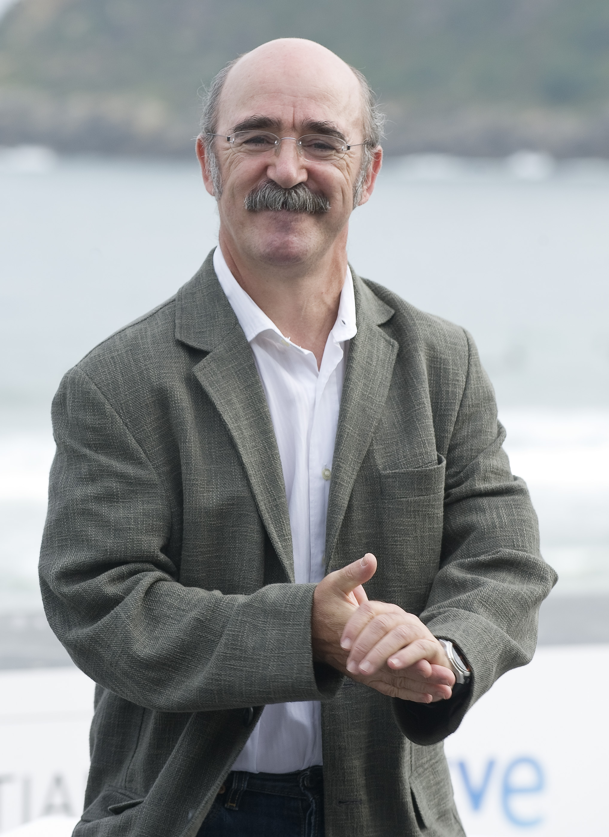 Muere el actor Alex Angulo en un accidente de tráfico en Fuenmayor ...