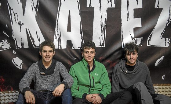 Katez | erritarrak | GAUR8 - mila leiho zabalik