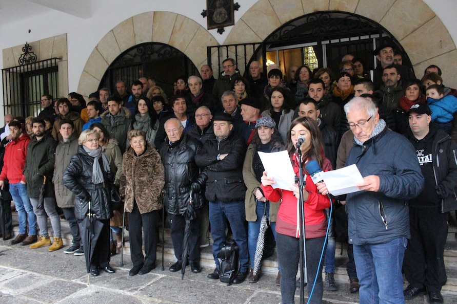 Apirilaren 2an «denok batera» erabakitzeko deia egin dute Gernikan ...