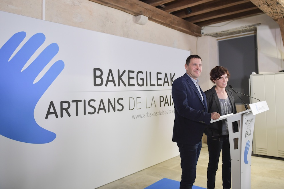 Otegi y Lopepe valoran la unidad y la labor de la sociedad | Euskal ...