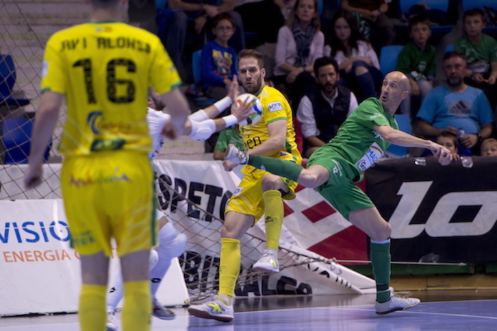 El Xota gana el primer punto de cuartos de final ante el Jaén ...