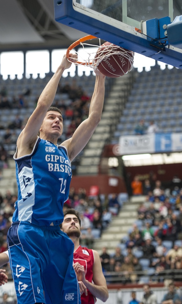 Huskic debutará el domingo con Bilbao Basket aún debilitado por las ...