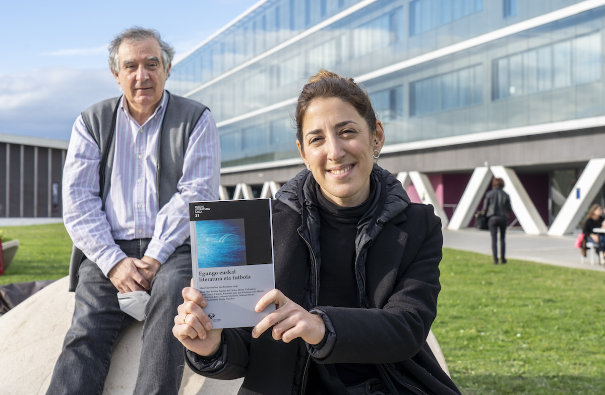 Futbola eta literatura, bi errealitate «osagarri» | Kirolak | Naiz