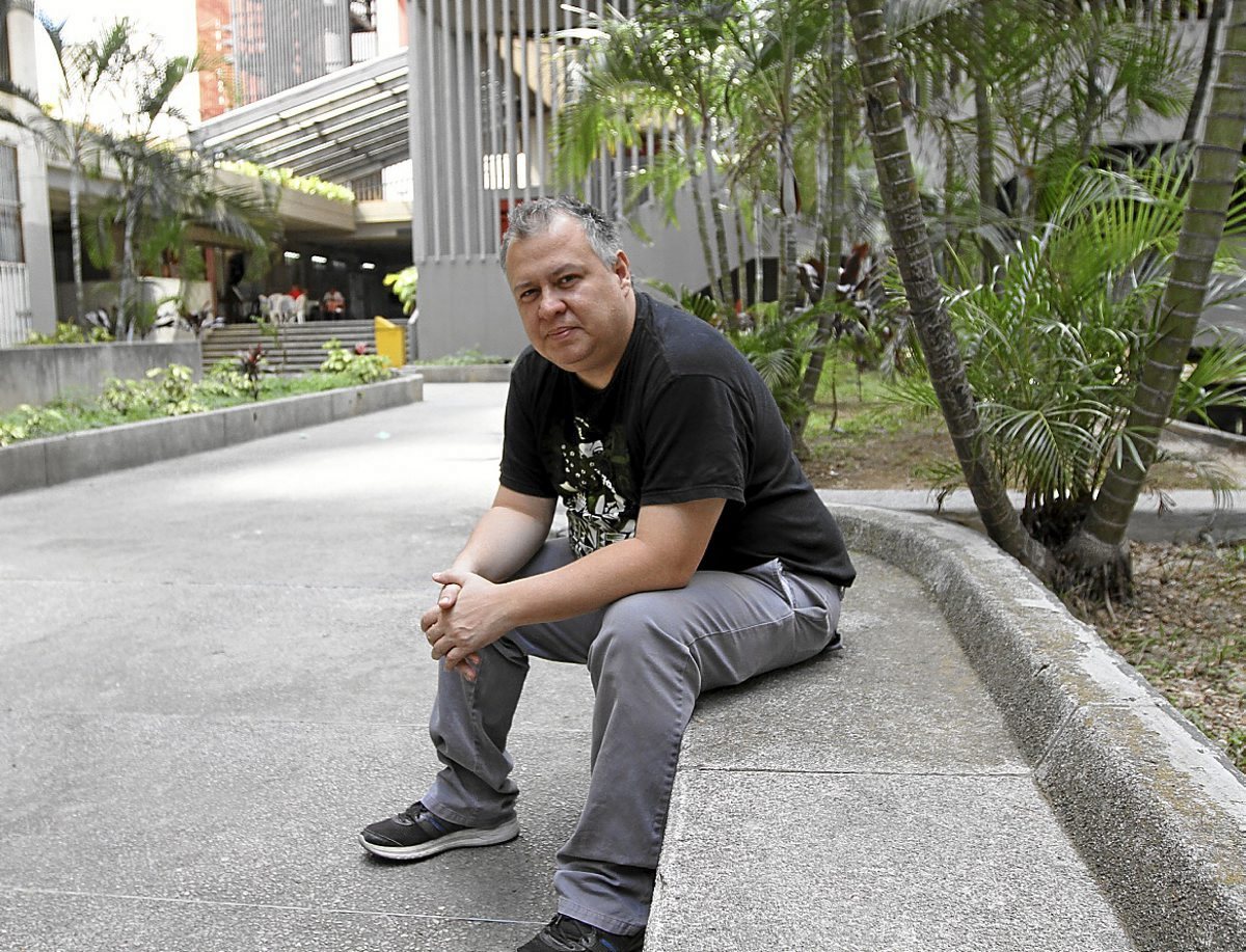 «El reto es cómo superar un modelo agotado por la vía democrática y ...