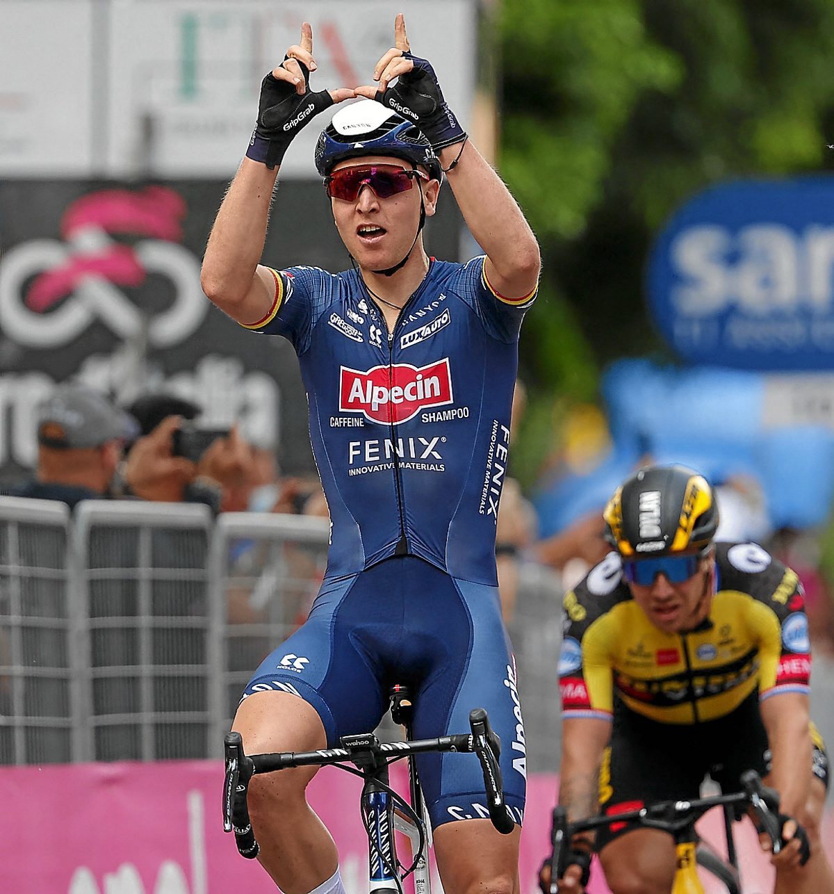 Tim Merlier debuta con un triunfo en su primer sprint en una grande ...