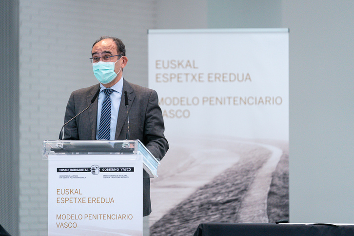 Tapia aspira a implantar la semilibertad para el 40% de las personas ...