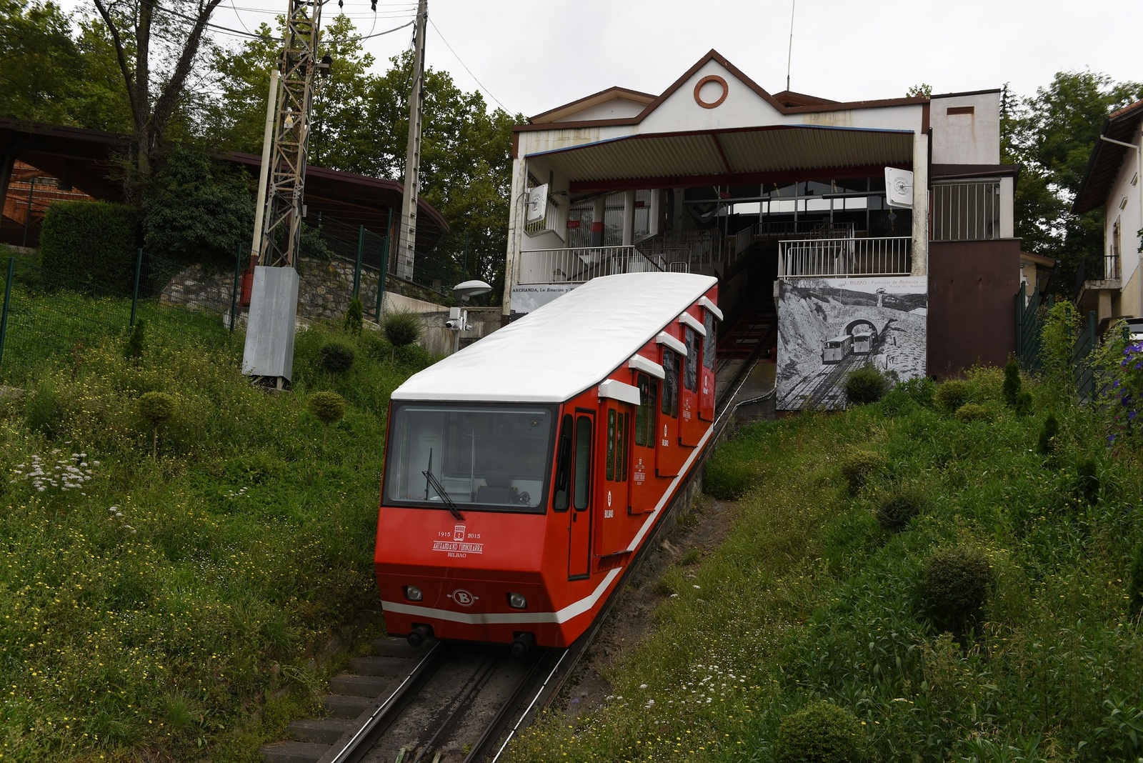 Cambios en el funicular de Artxanda: nuevos vagones, nueva estación superior y un jardín ...