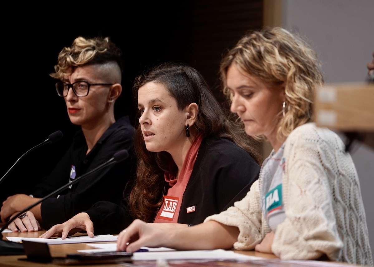 Greba deitu dute EAEko hezkuntza publikoan, azaroaren 30 eta abenduaren ...