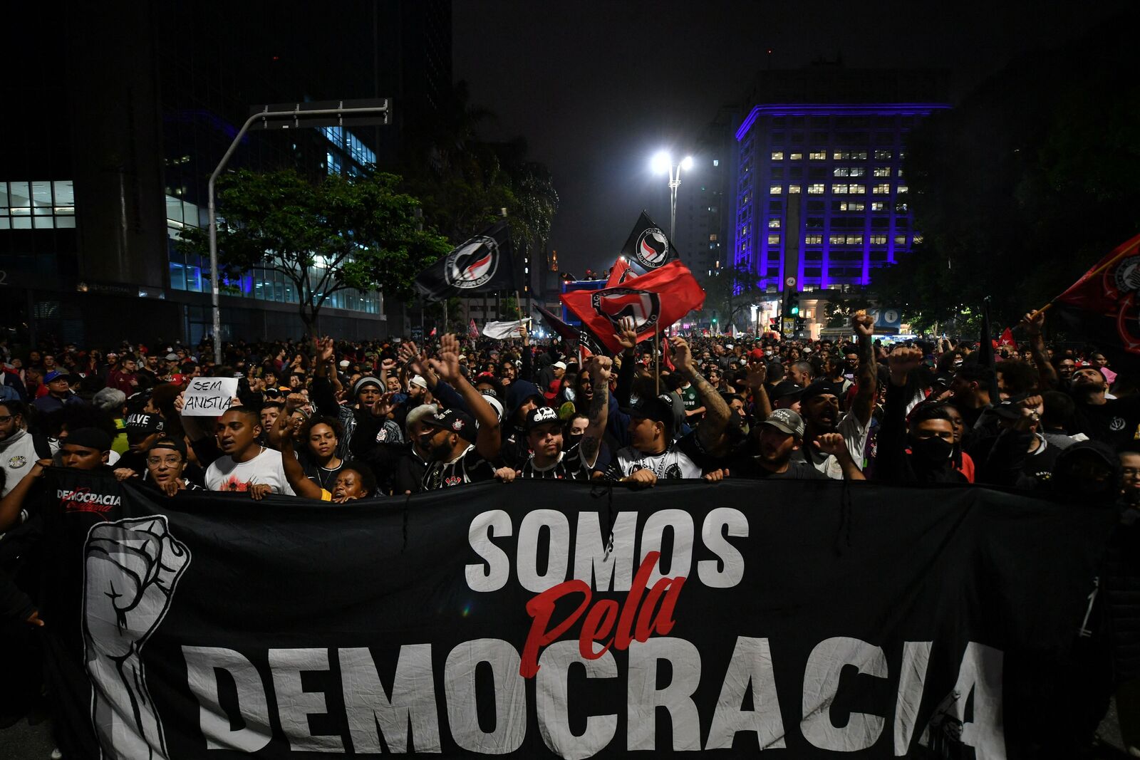 Milaka pertsona kalera atera dira Brasilen eraso bolsonaristak ...