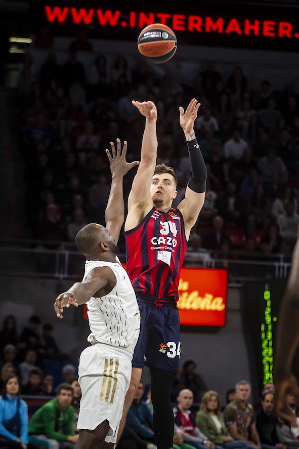 La capacidad para el triple de Saski Baskonia brilla con luz propia en ...