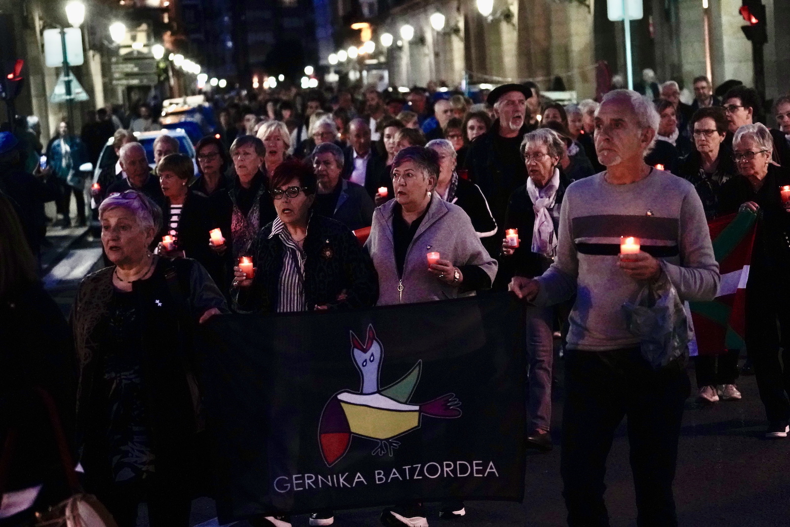 Gernika vuelve a proyectarse como símbolo de la paz frente a la ...