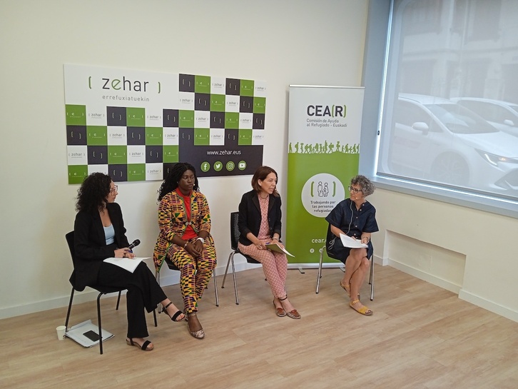 Zehar pone voz a episodios de racismo: «Te dicen a la cara que no ...