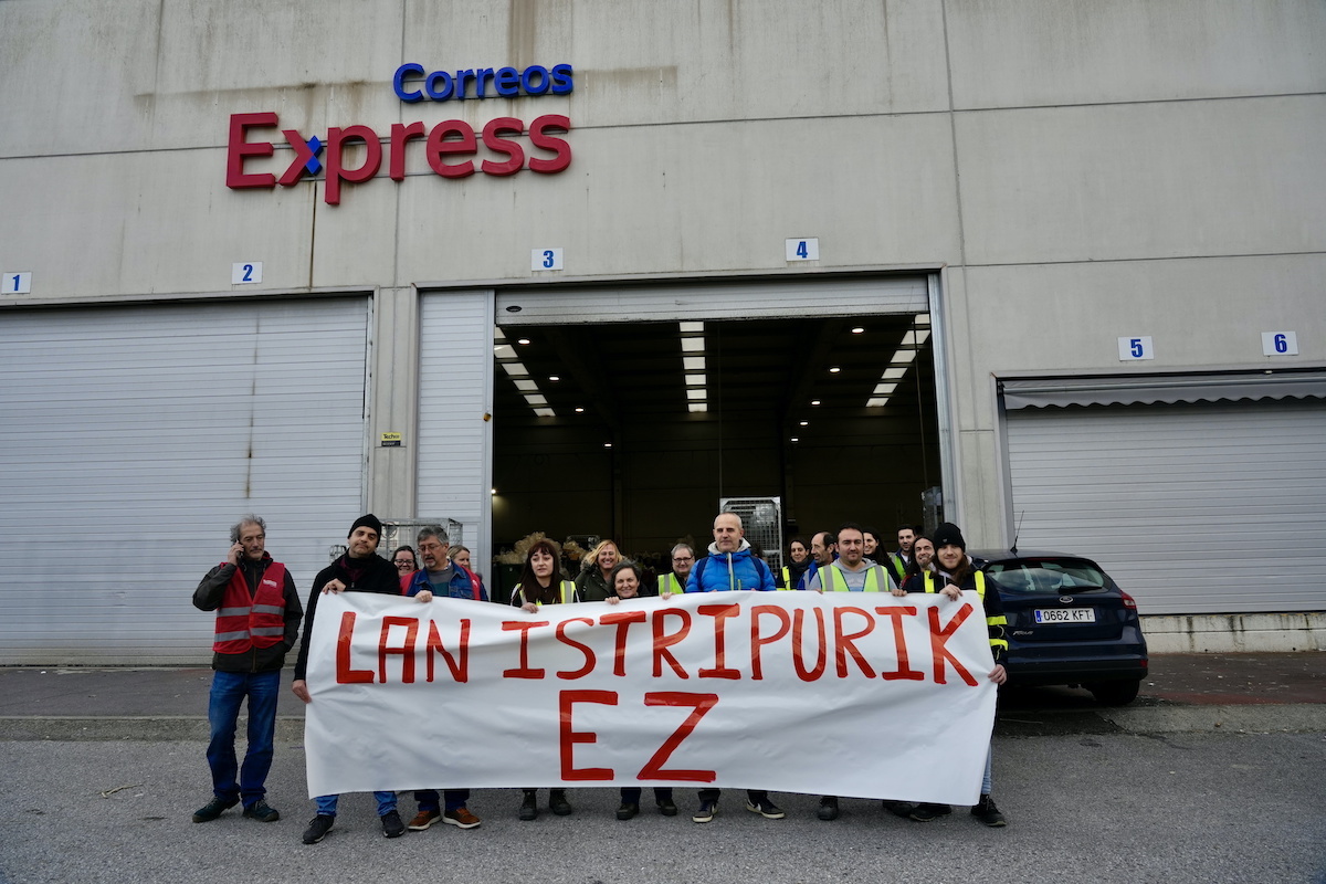 Trabajadores de Correos se movilizan contra los accidentes laborales en ...