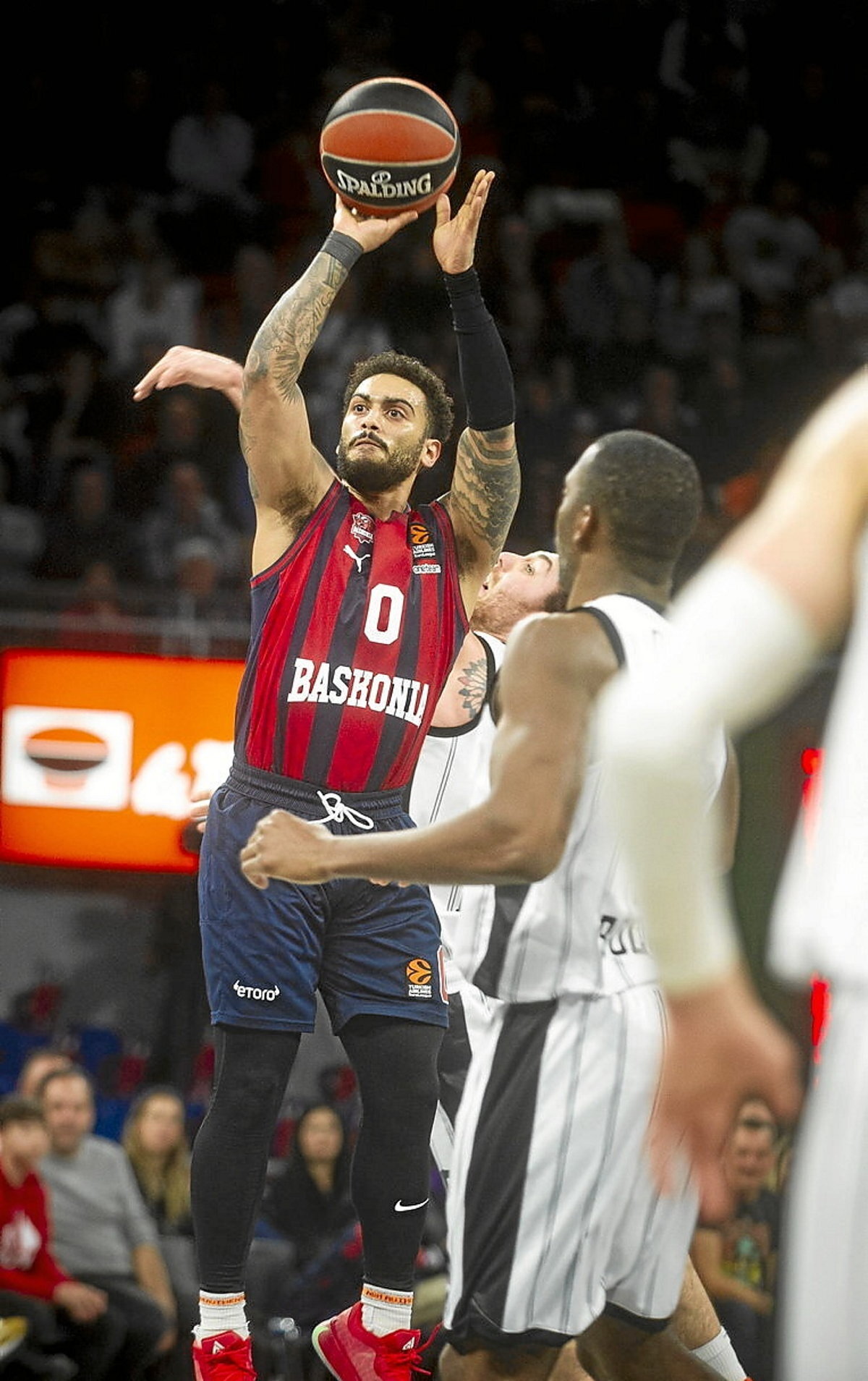 Markus Howard, el sostén de un Baskonia que camina en el alambre ...