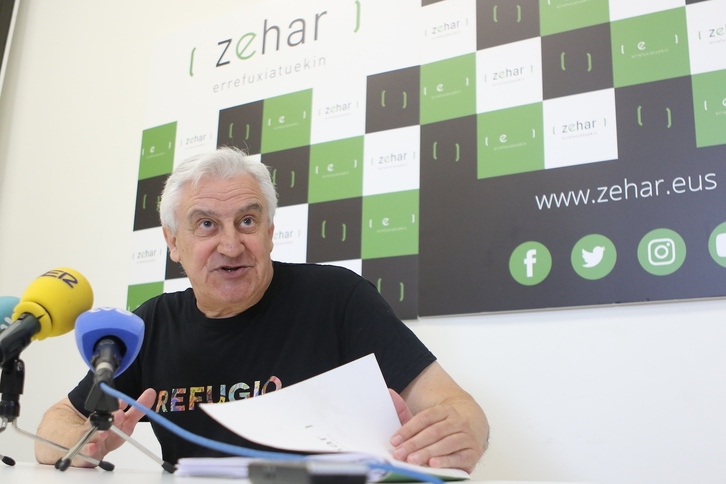 Aske dago Loiun atxikita zegoen gazte sahararra, baina deportazioaren ...