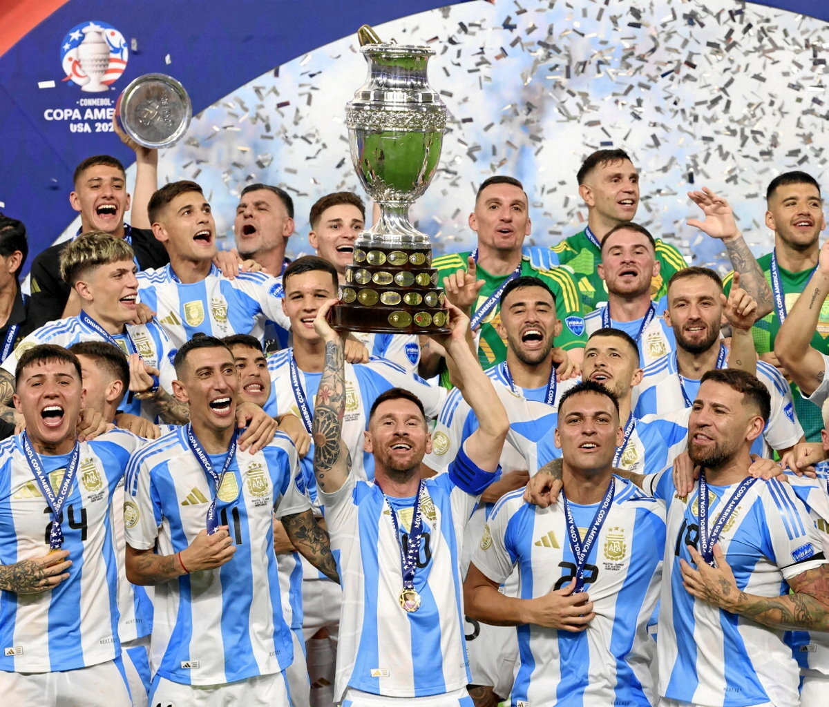 Messi agranda su mito y Bielsa destapa la mala organización | Kirolak | GARA Euskal Herriko ...