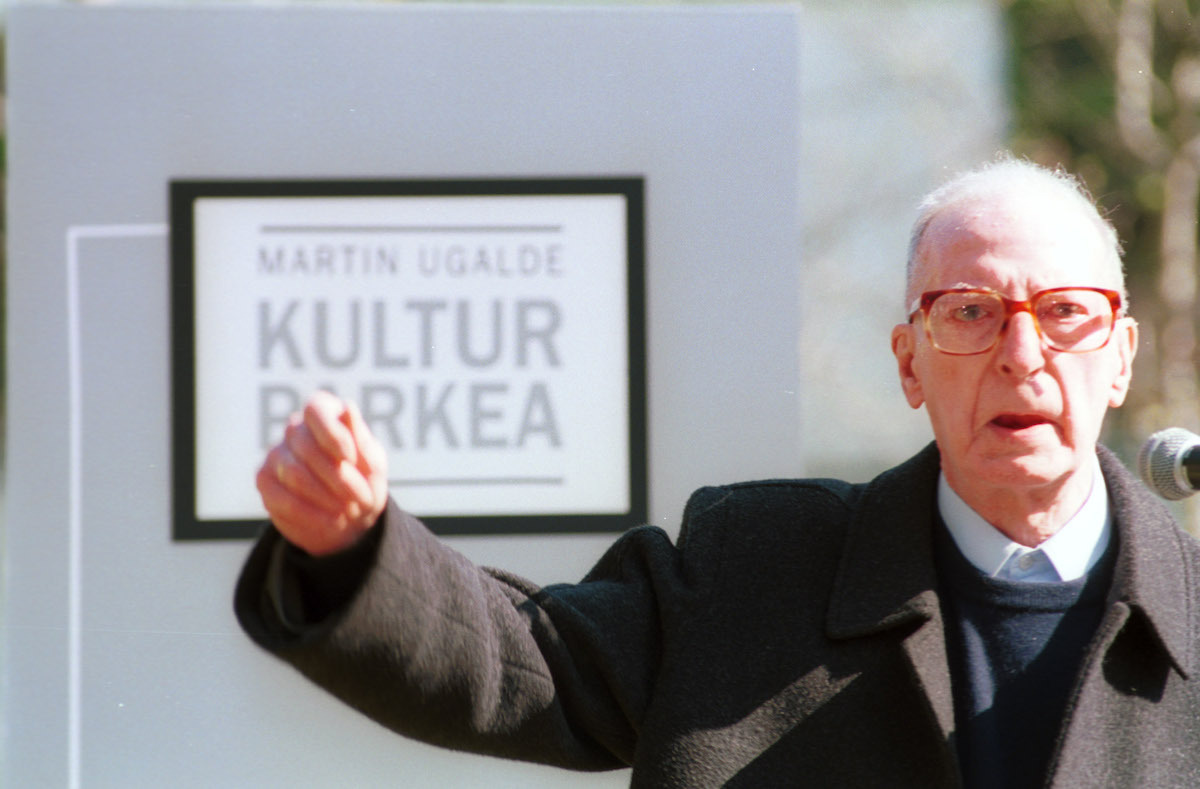 Duela 20 urte joan zitzaigun Martin Ugalde kazetari eta idazlea | Euskal Herria | GAUR8 - mila ...