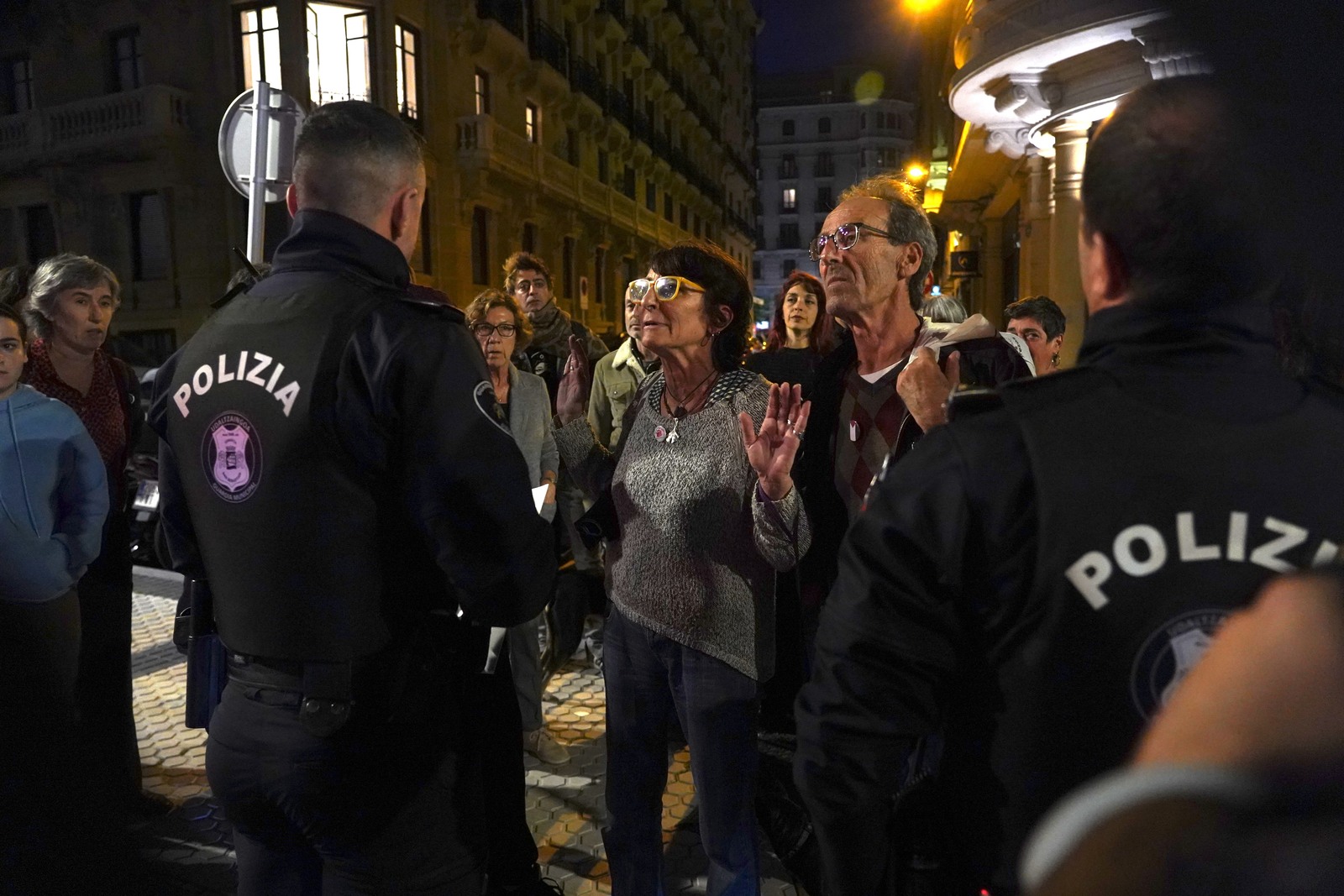 El Ayuntamiento de Donostia prohíbe las cenas solidarias de Egia «por ...