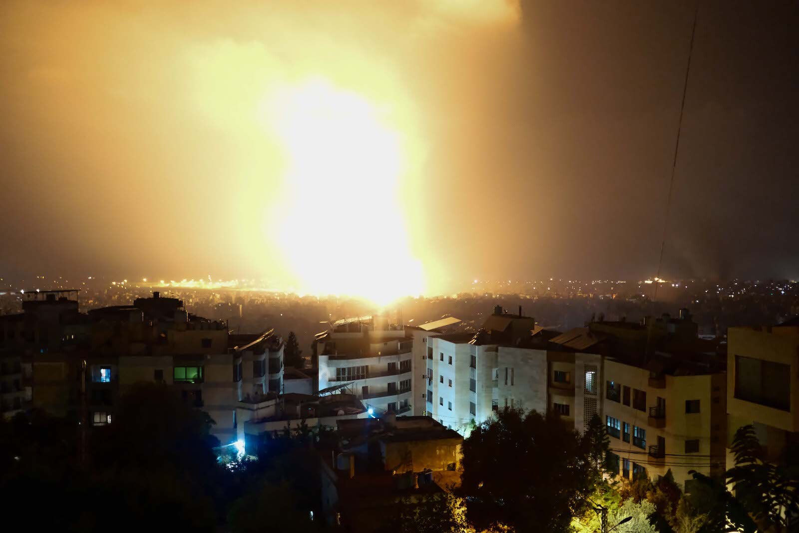 Israel aplica la «doctrina Dahieh» bombardeando Beirut día y noche ...