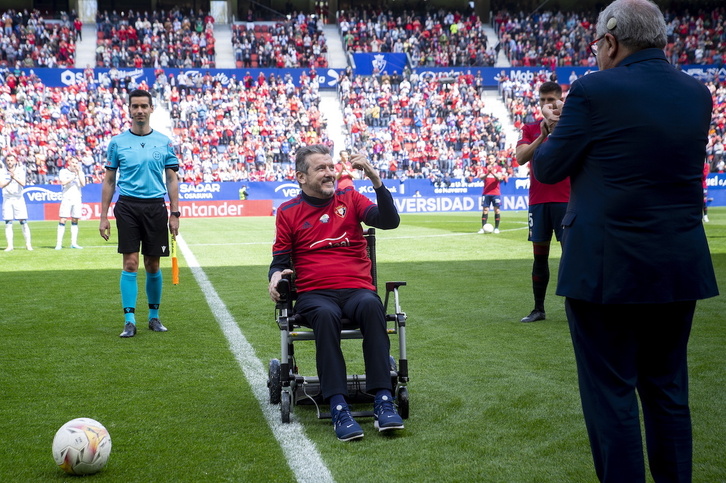 Unzué anuncia que dejará de ser comentarista futbolístico por el avance de la ELA | Euskal ...