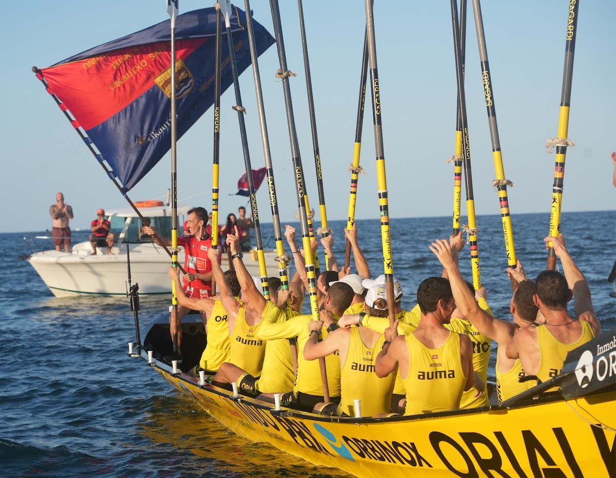 La trainera de Orio no deja ni las migajas | Remo | Naiz